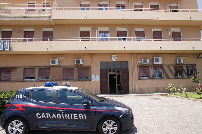 Messina. Tenta di rubare un furgone, raggiunto ed arrestato 46enne ... Messina. Tenta di rubare un furgone, raggiunto ed arrestato 46enne ...