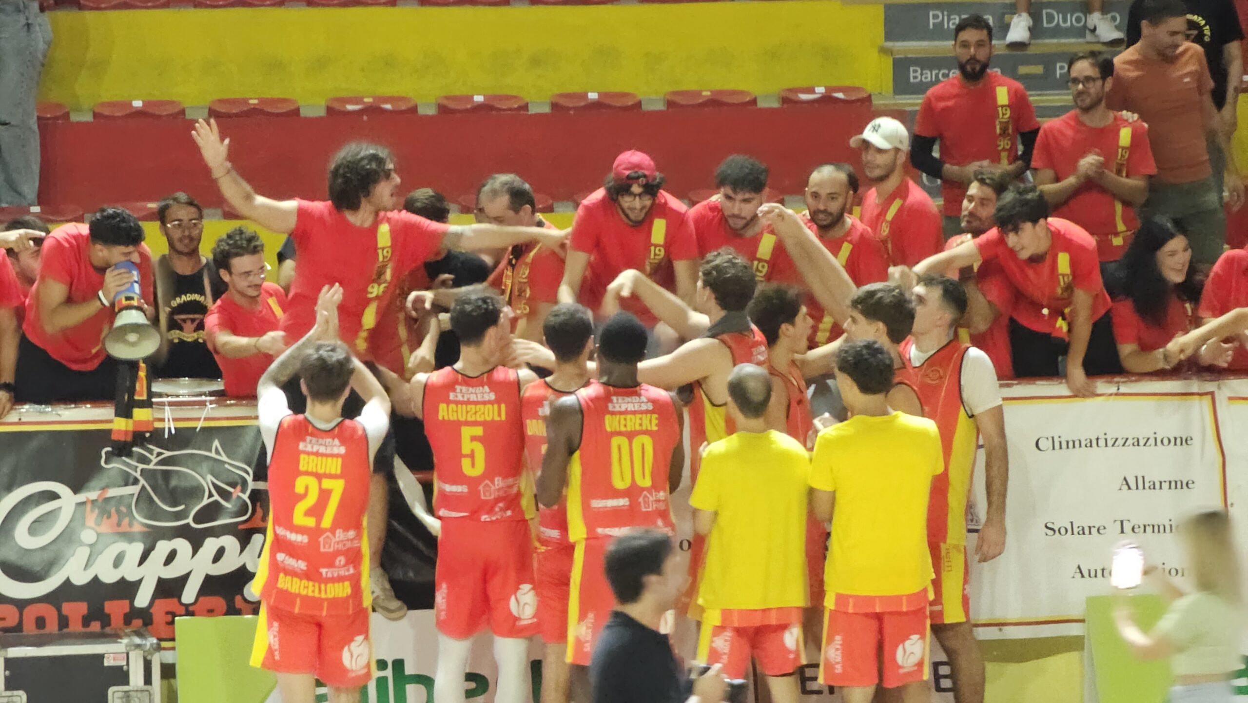 Basket. Buona la prima di Barcellona, battuta Mola: super trio Lautaro ...